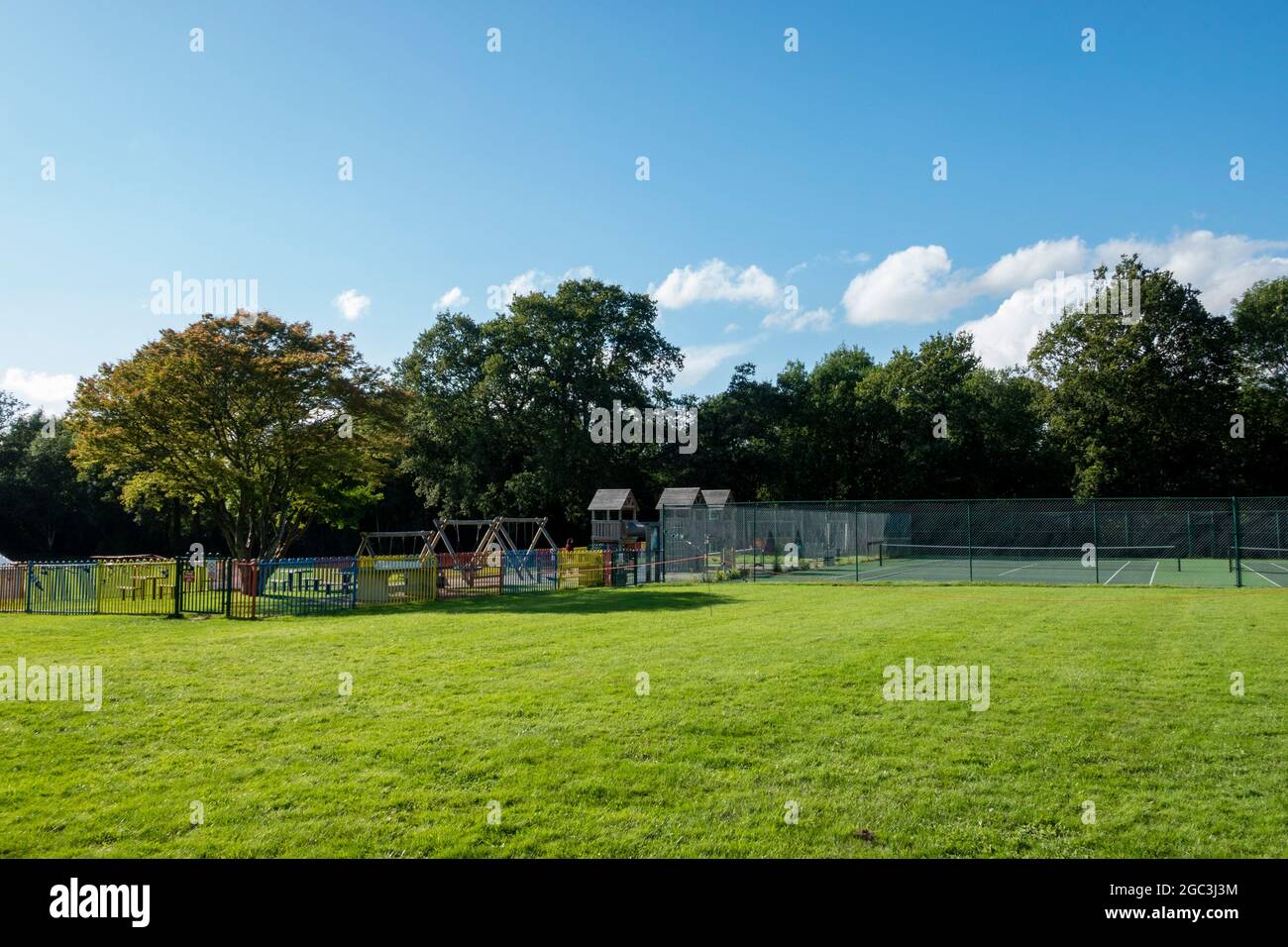 Recreation ground in surrey hi-res stock photography and images - Alamy