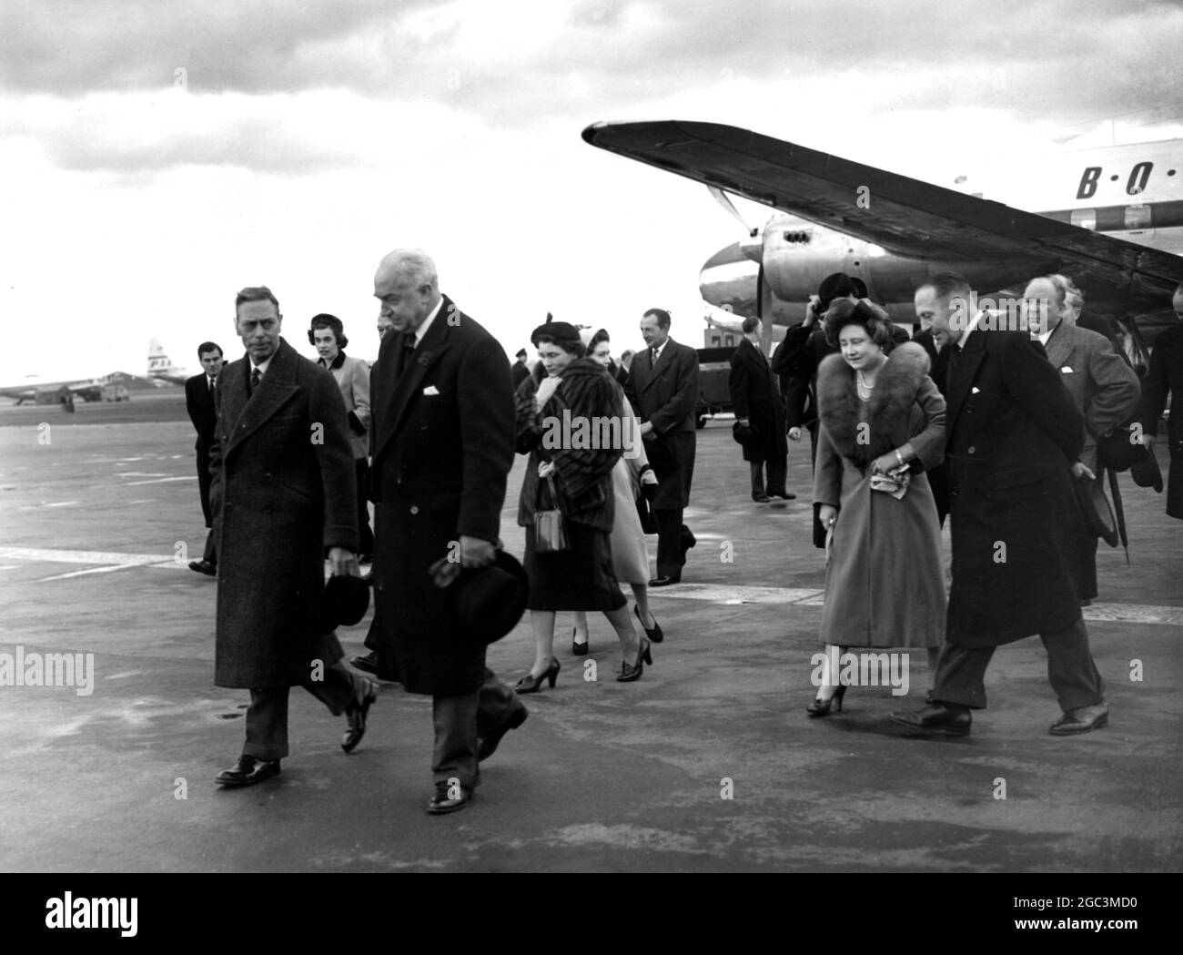 King george vi 1952 airport Black and White Stock Photos & Images - Alamy