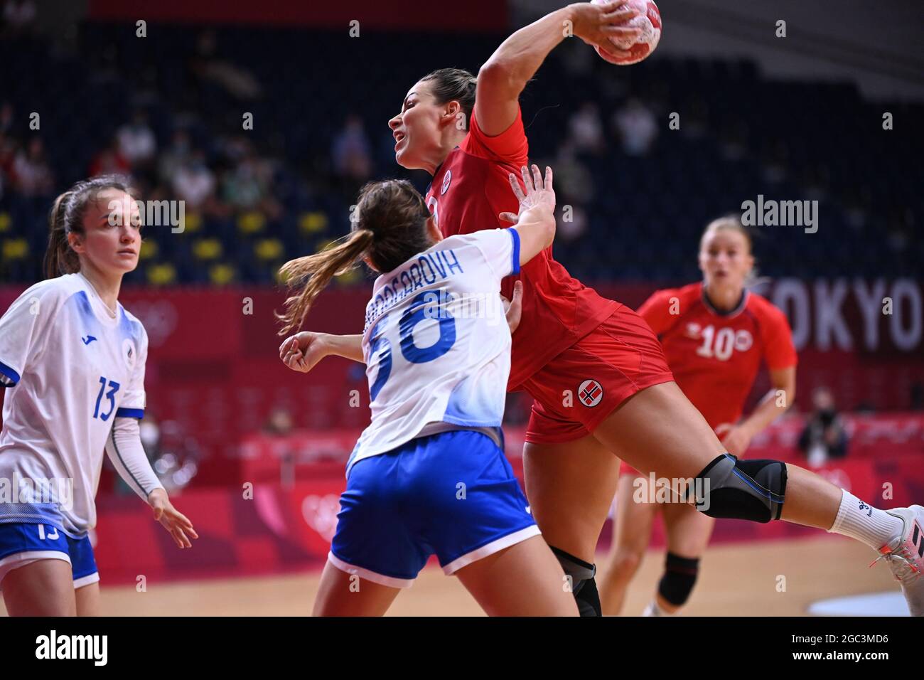 Tokyo, Japan. 6th Aug, 2021. Nora Moerk (top) of Norway competes during ...