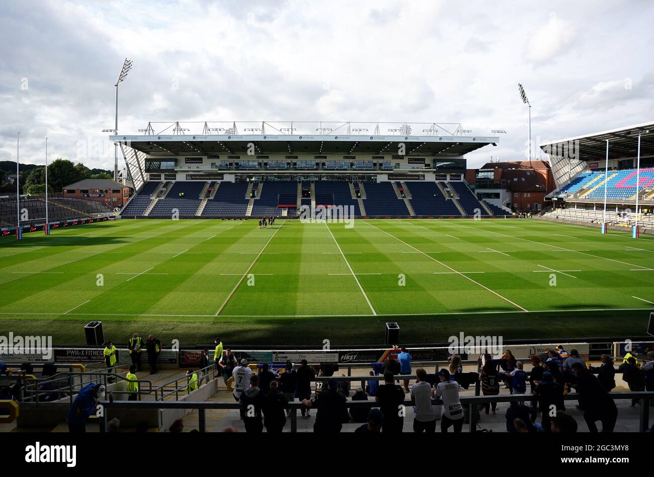 Headingley rugby league stadium view hi-res stock photography and ...