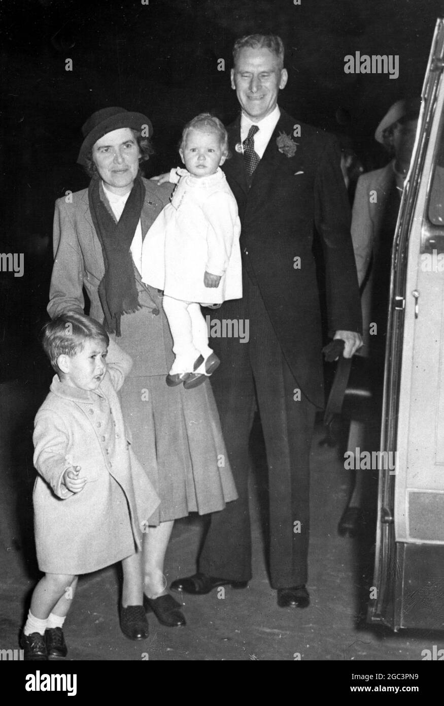 Royal journey 1951 hi-res stock photography and images - Alamy