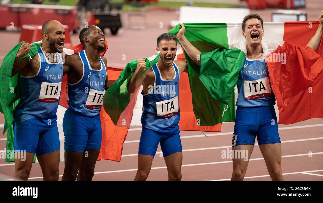Tokyo, Kanto, Japan. 6th Aug, 2021. The Italian Men's 4x 100 Relay team ...