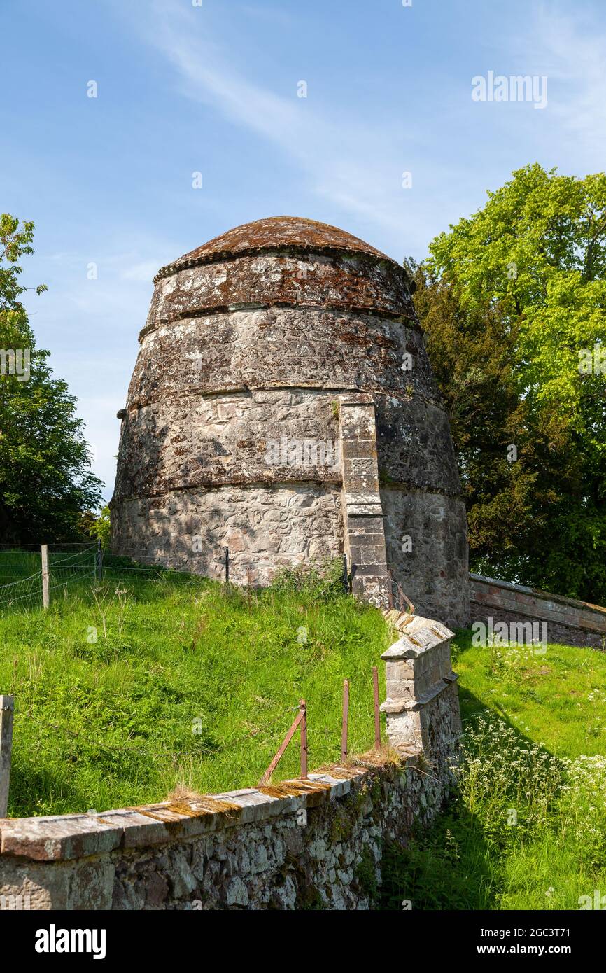 Dovecot hi-res stock photography and images - Alamy