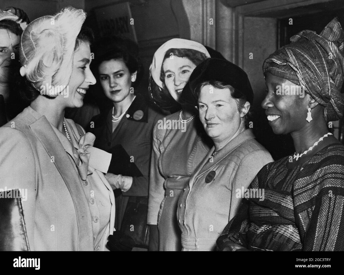 Hrh princess elizabeth 1940s Black and White Stock Photos & Images - Alamy