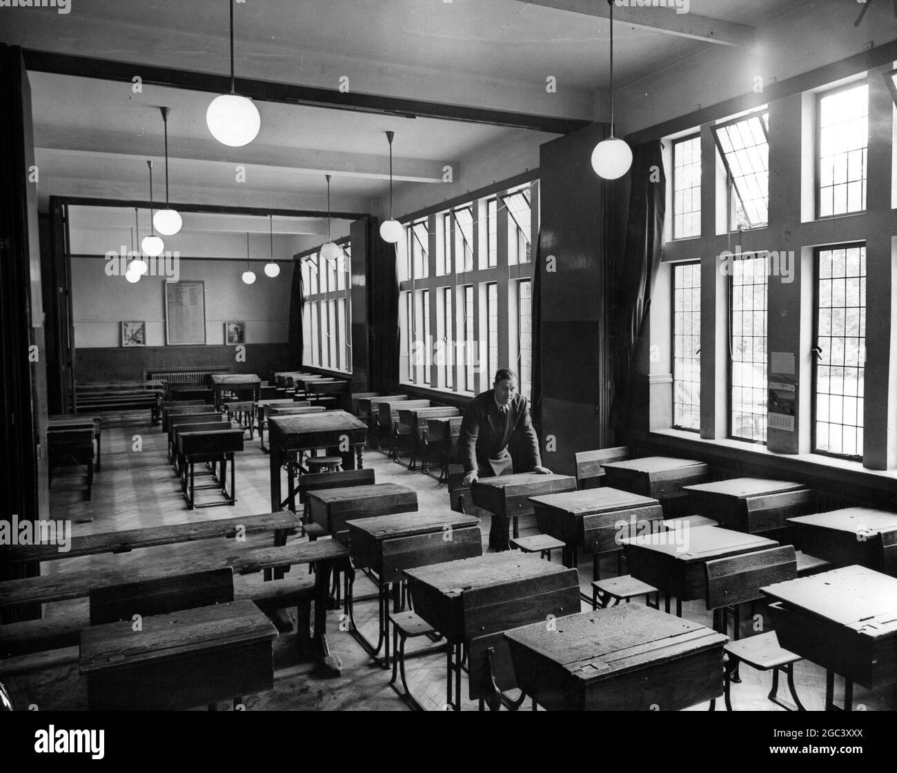 Boarding room 1950s hi-res stock photography and images - Alamy