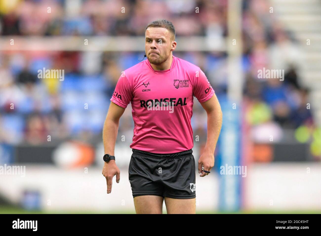 Referee Tom Grant in action during the game Stock Photo - Alamy