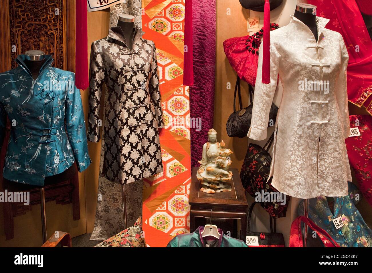 Traditional chinese clothes shop hi-res stock photography and images ...