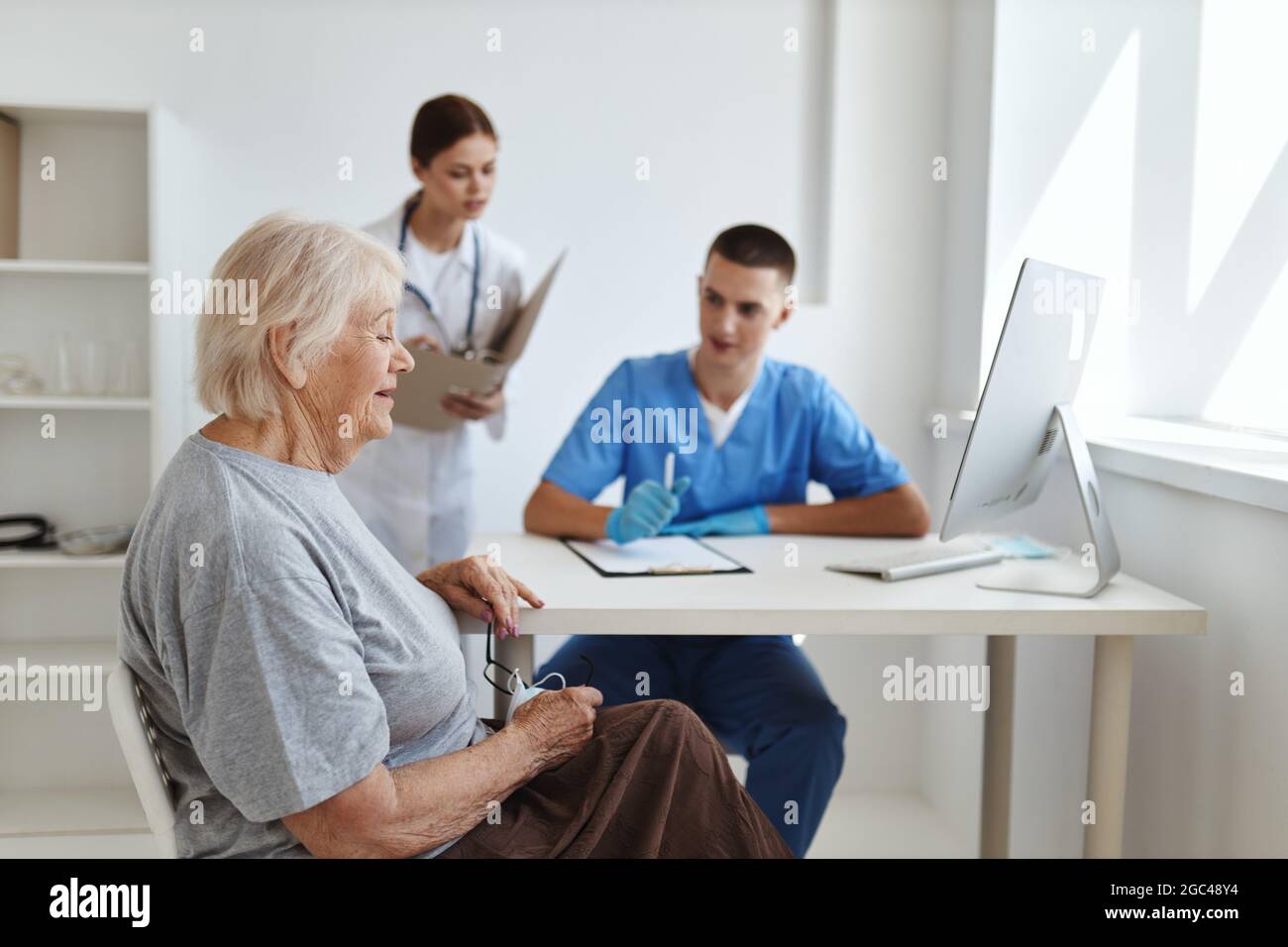 patient communicates with doctor and nurse in hospital help diagnostics ...