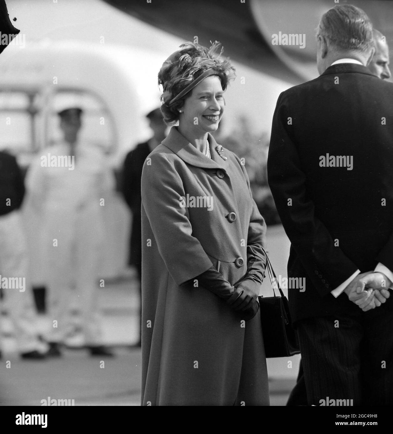 QUEEN ELIZABETH II ARRIVES AT LONDON AIRPORT FROM AUSTRALIA ; 28 MARCH ...
