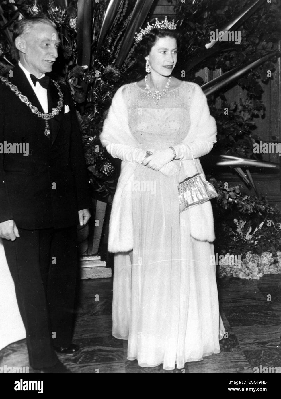 Elizabeth Ii In Loving Memory Paying Tribute To The Remarkable Life