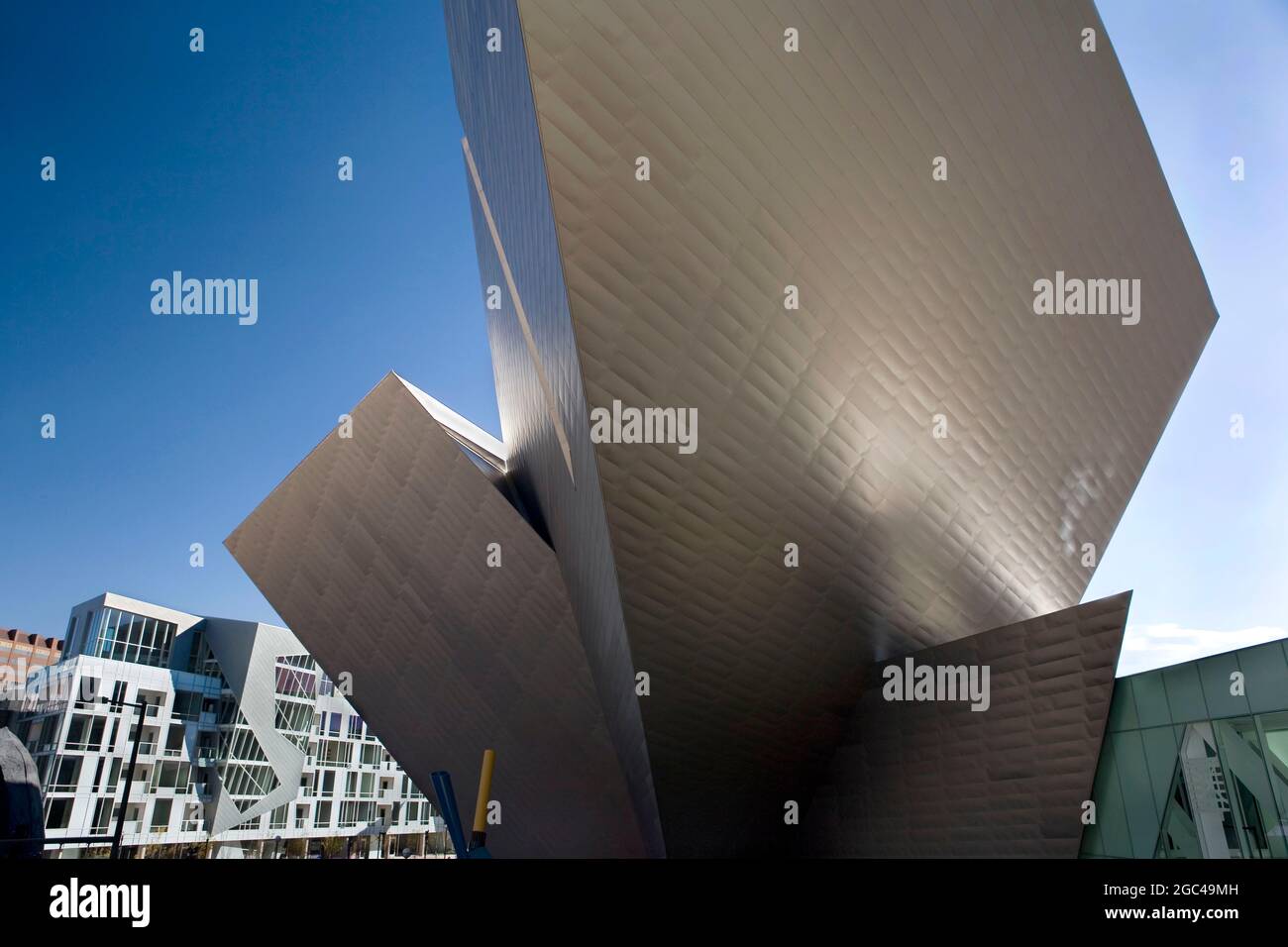 Denver Art Museum and Condo Residences Stock Photo - Alamy