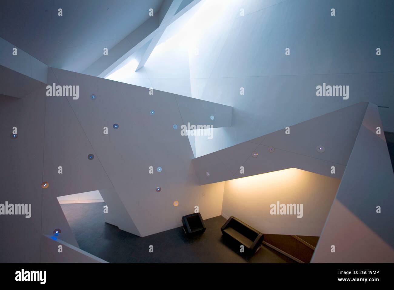 Architectural museum interior hi-res stock photography and images - Alamy
