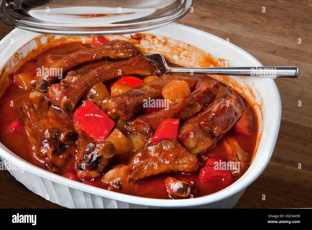 Barbeque spare ribs in a serving dish Stock Photo - Alamy