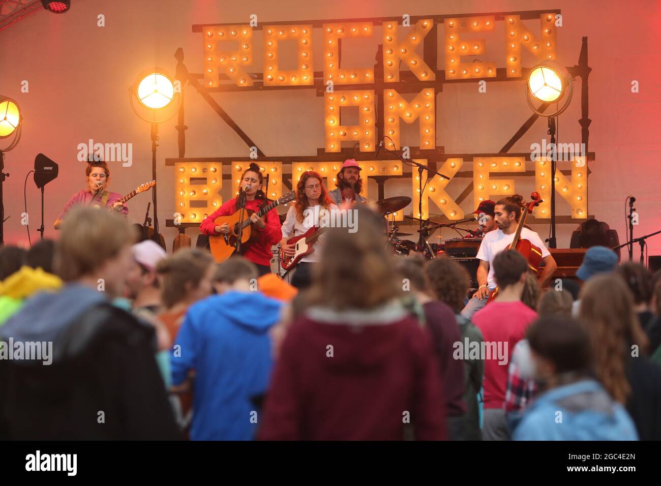 Elend, Germany. 06th Aug, 2021. The band Black Sea Dahu sings on stage ...