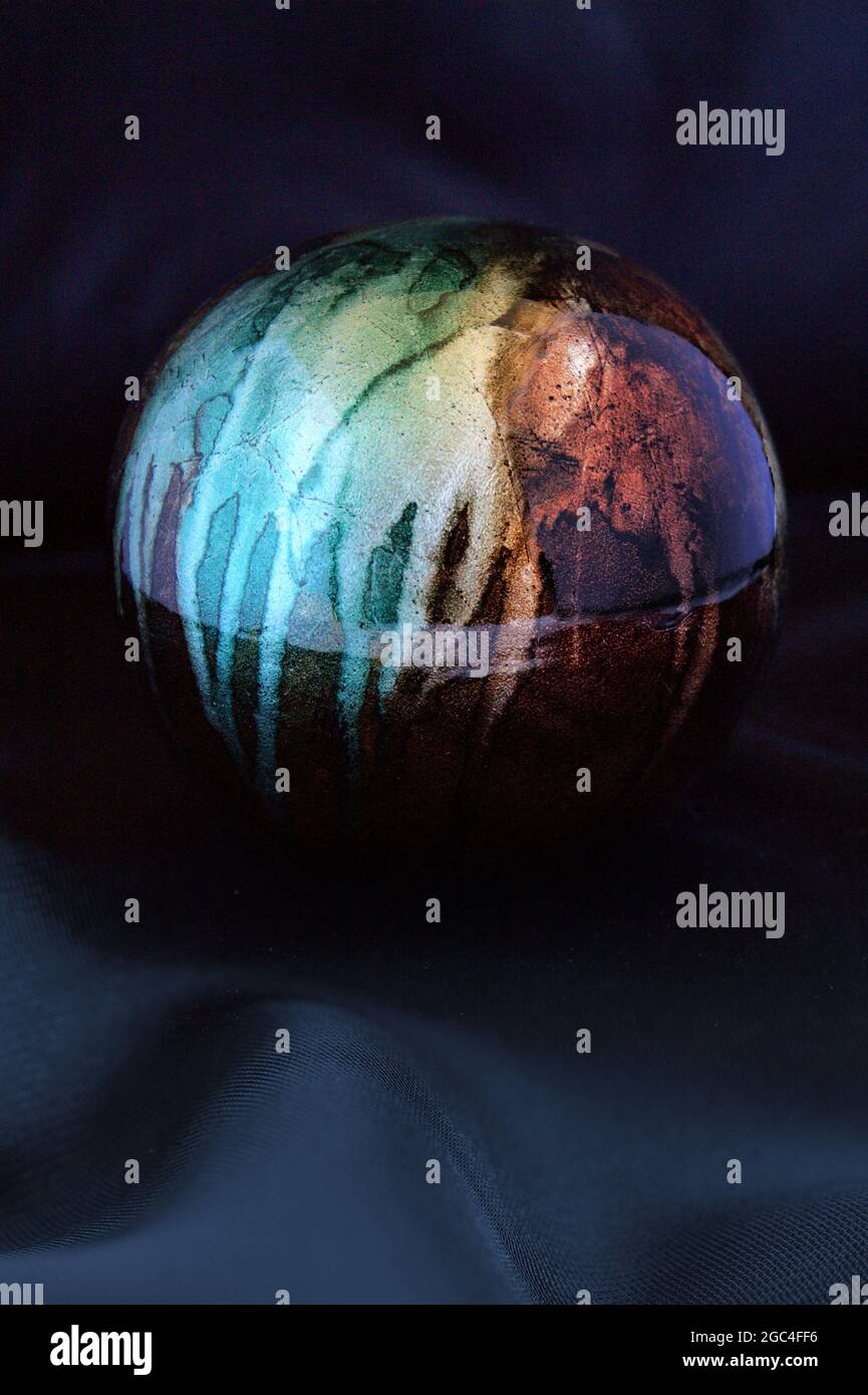 Metallic sphere hi-res stock photography and images - Alamy