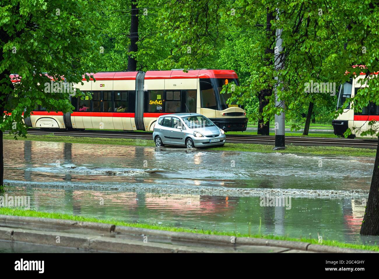 Heavy rain and thunderstorm leaves some streets underwater in city ...
