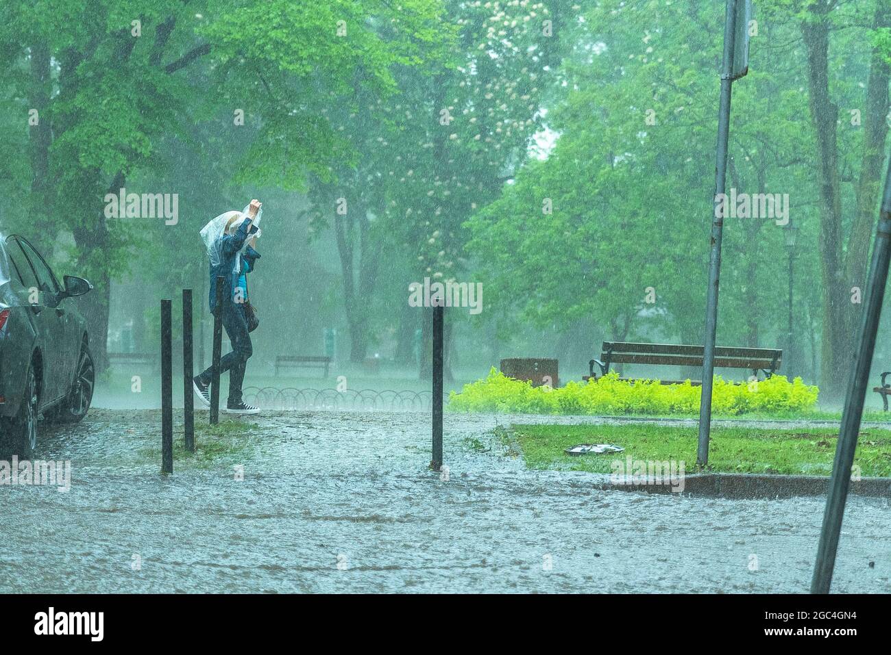 Heavy rain and thunderstorm leaves some streets underwater in city ...