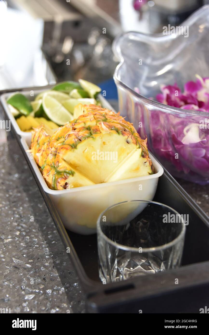 Oahu sunset dinner cruise hi-res stock photography and images - Alamy