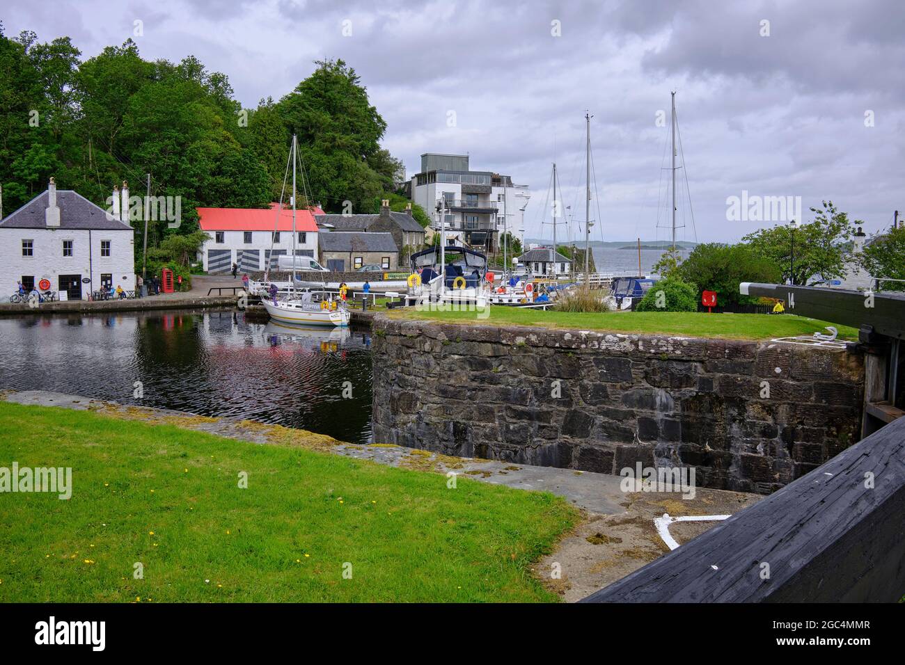 Hotel crinan hi-res stock photography and images - Alamy