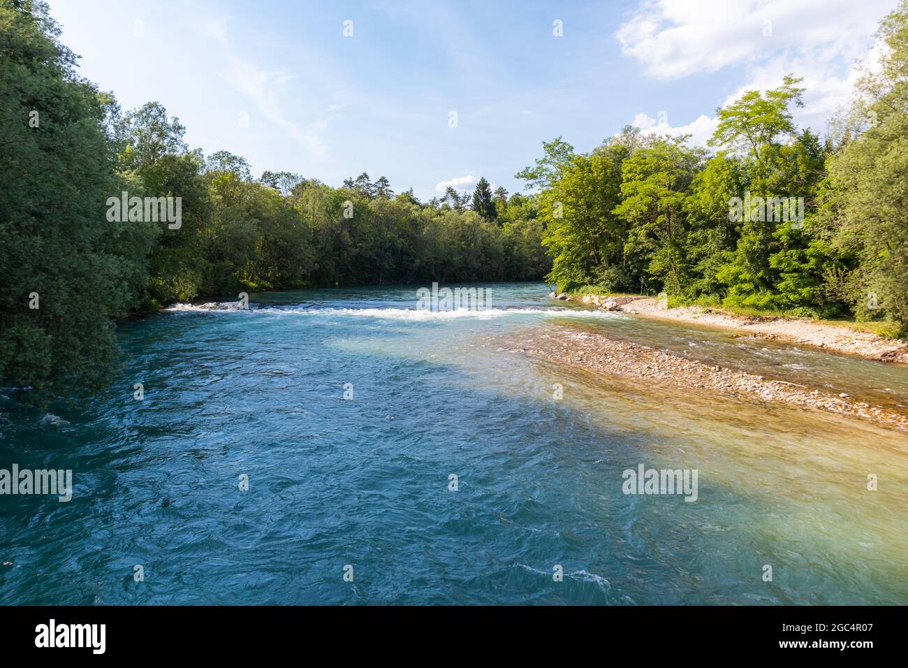 Green forest blue river hi-res stock photography and images - Alamy