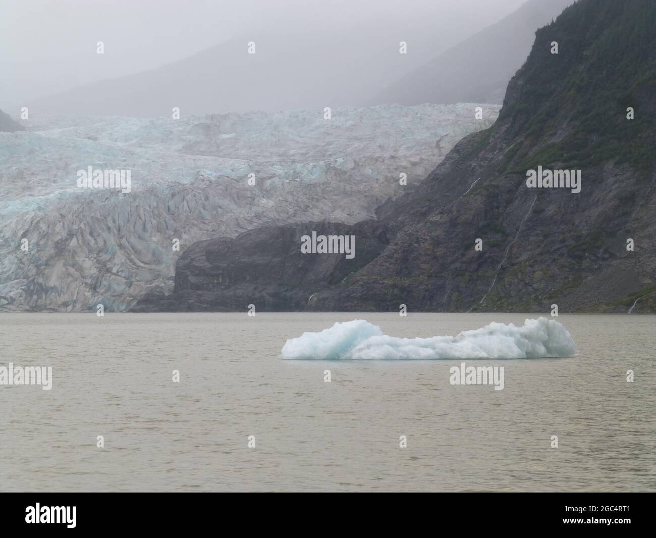 Ice burgs hi-res stock photography and images - Alamy