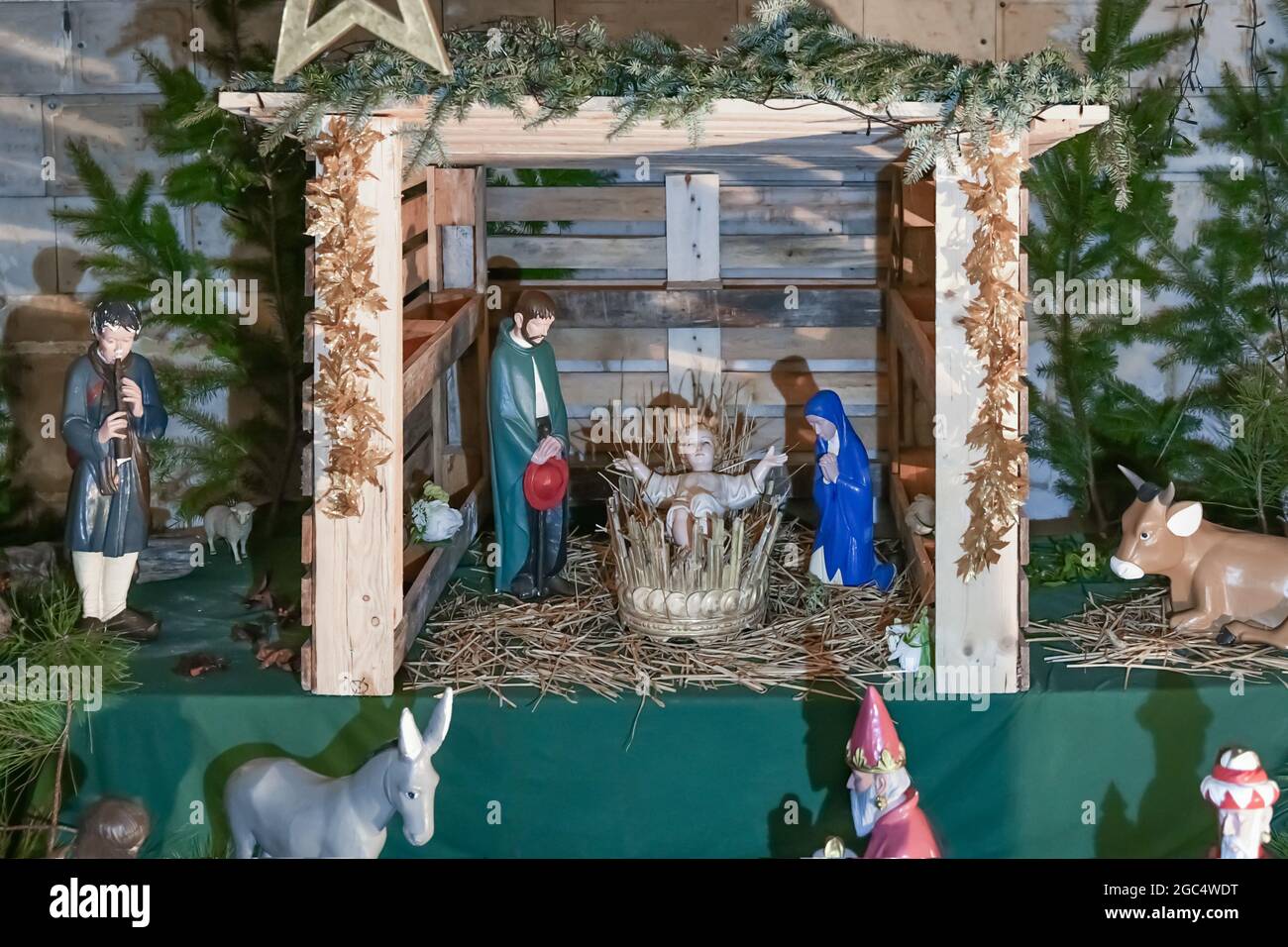 Christmas nativity scene with Joseph Mary and Jesus Stock Photo - Alamy
