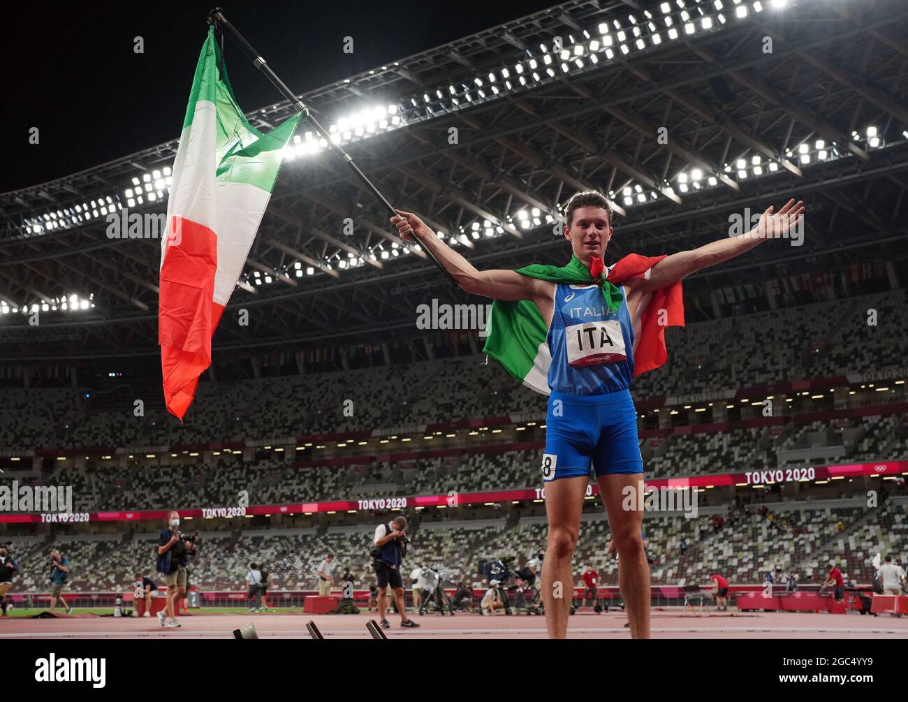 Mens 4 x 100 final hi-res stock photography and images - Alamy