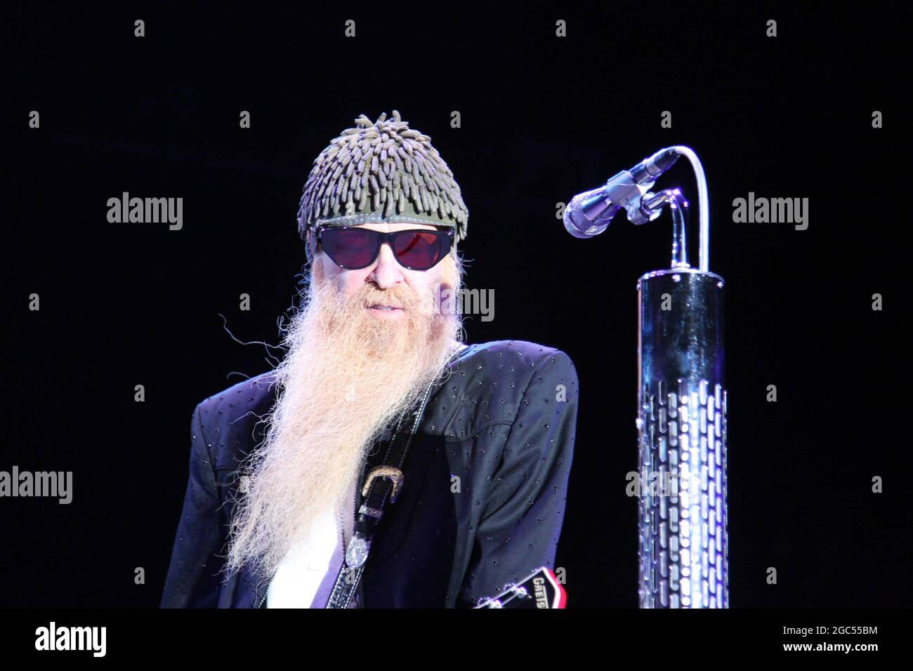 ZZ Top 2010Photo by JR Davis/PHOTOlink /MediaPunch Stock Photo - Alamy