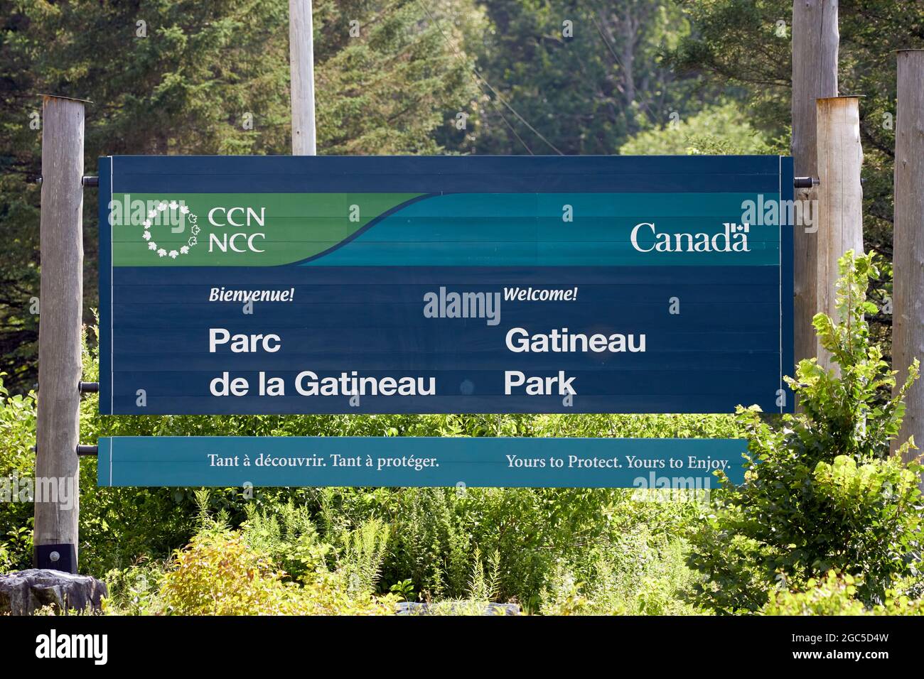 La Peche, Quebec, Canada - July 30, 2021: A welcome sign at the ...