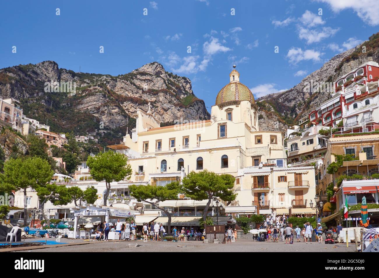 Positano church hi-res stock photography and images - Alamy