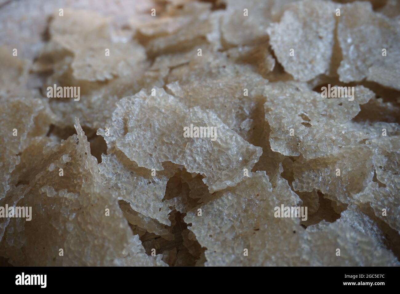 Kerupuk gendar hi-res stock photography and images - Alamy