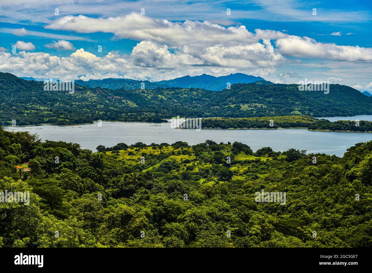 Suchitoto, El Salvador. 06th Aug, 2021. General view of the Suchitlan ...
