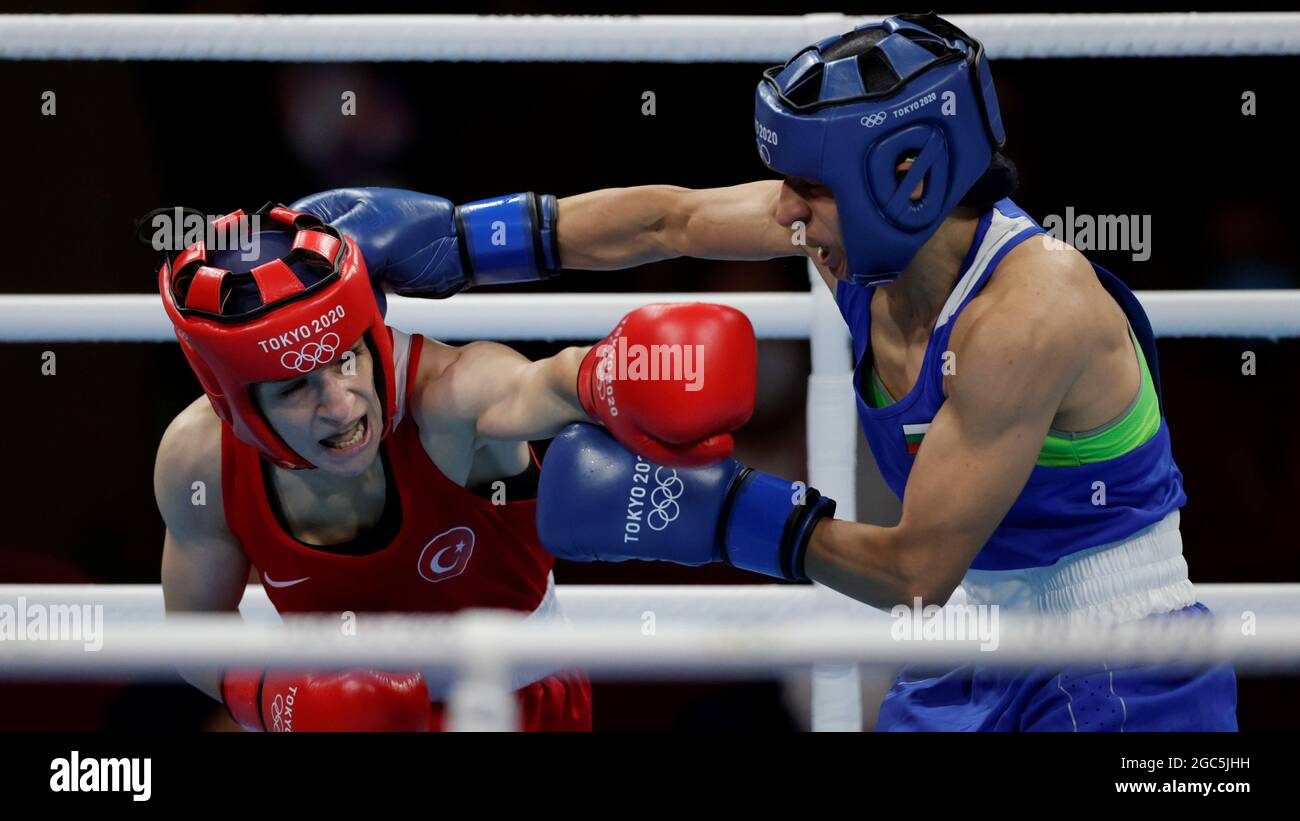 Womens flyweight final hi-res stock photography and images - Alamy