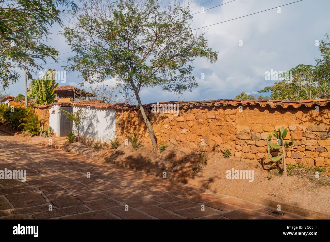 Old stone wall in Barichara village, Colombia Stock Photo - Alamy