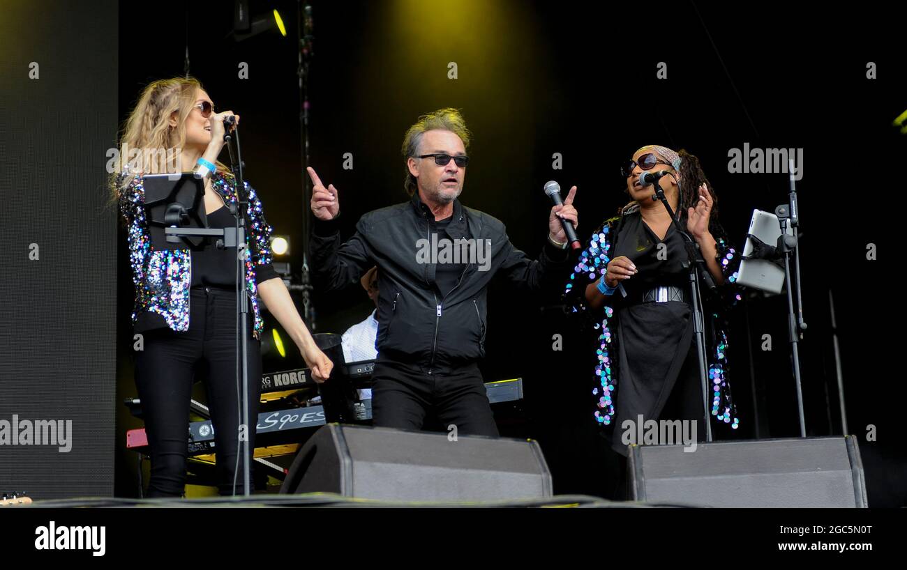 Owen Paul Performing live at Lets Rock Leeds 80s , Leeds Stock Photo ...