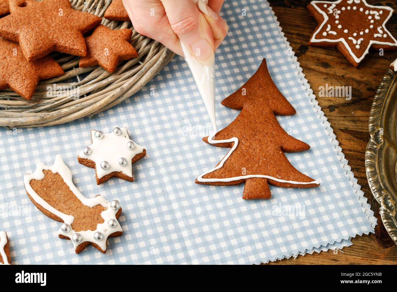 How to make christmas gingerbread cookies, step by step, tutorial Stock ...