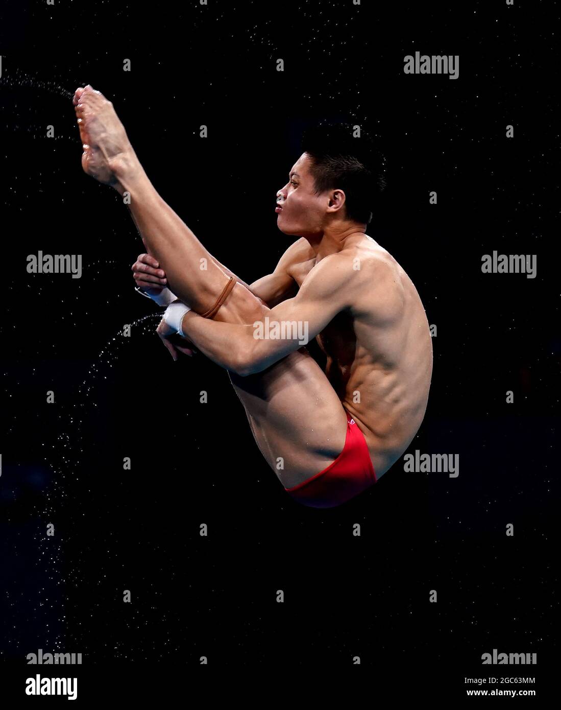 Jian Yang of China during the Men's 10m Platform Final at the Tokyo ...
