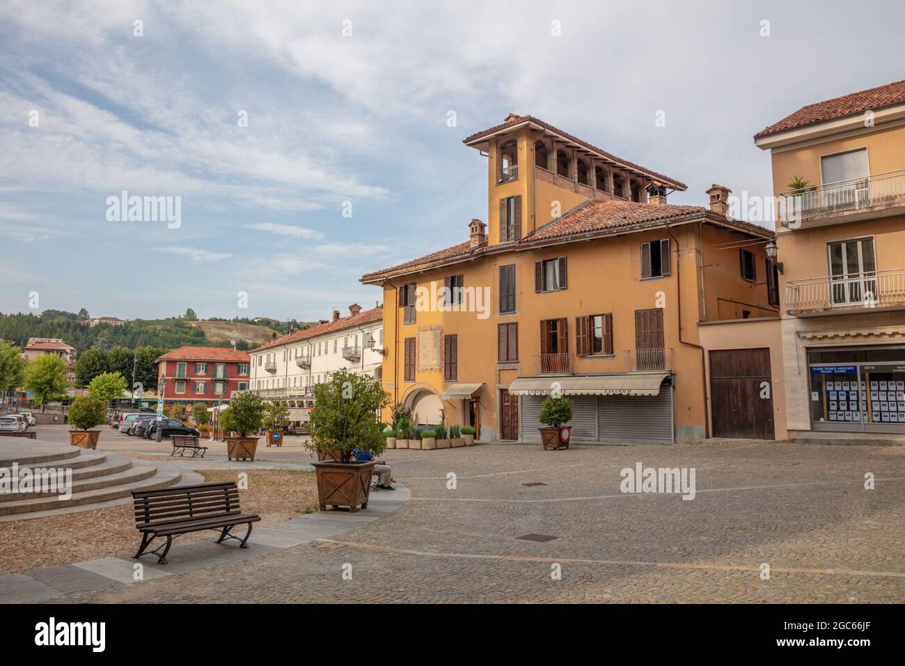 Dogliani hi-res stock photography and images - Alamy