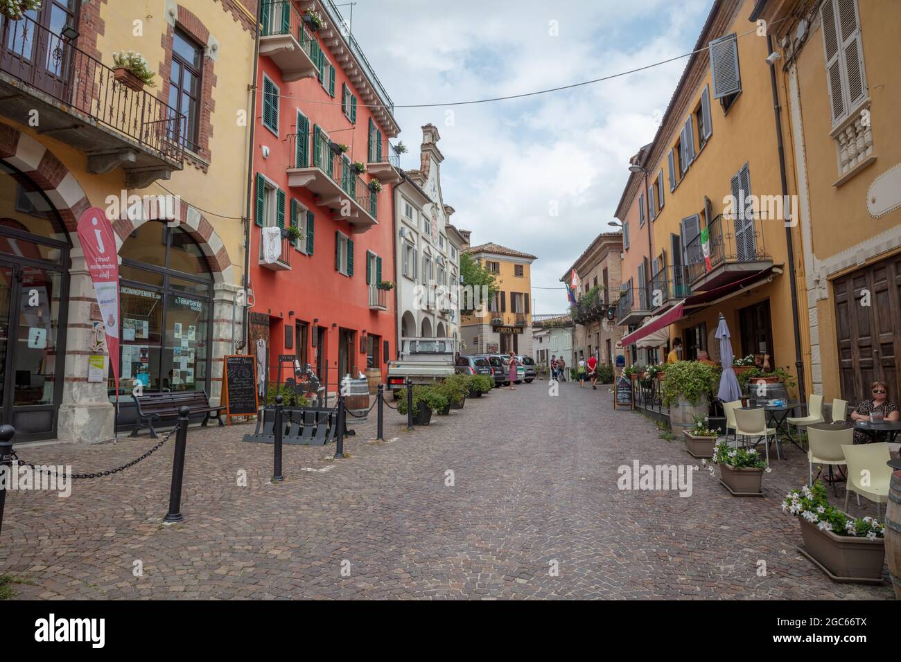 Nizza italy hi-res stock photography and images - Alamy