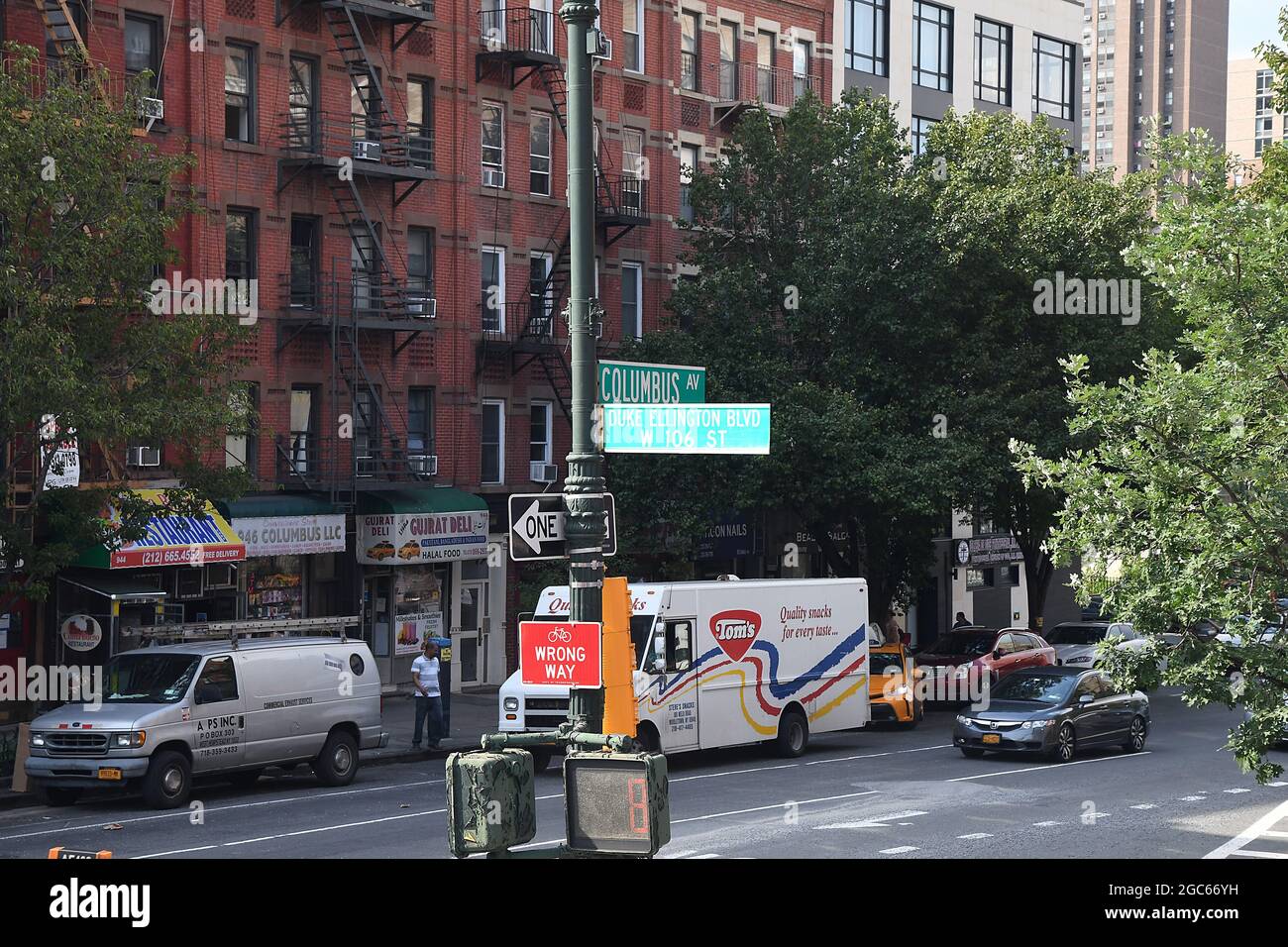 HARLEM/NEW YORK CITY /NEW YORK / USA 08.JUNE 2018 .Daily in Harlem New ...