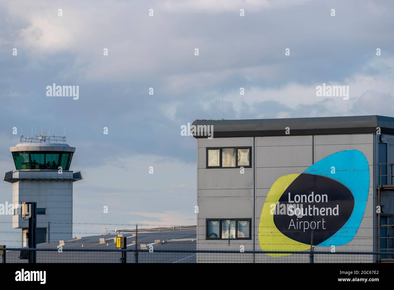London southend airport control tower hi-res stock photography and ...