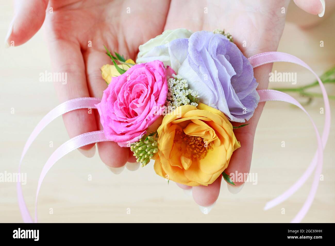 Florist at work: How to make a wrist corsage. Step by step, tutorial ...