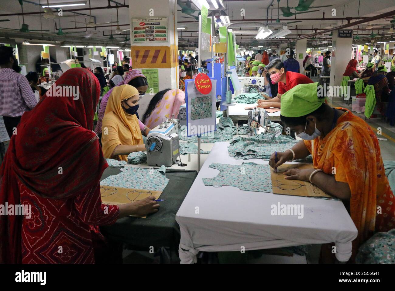 August 05,2021,Dhaka,Bangladesh: Garment workers work at a factory ...
