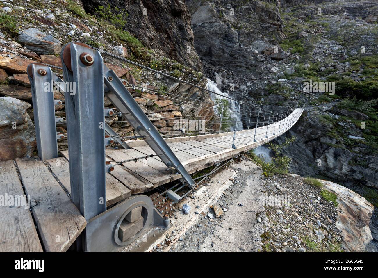 Suspension bridge, Solda (Bz), Italy Stock Photo - Alamy