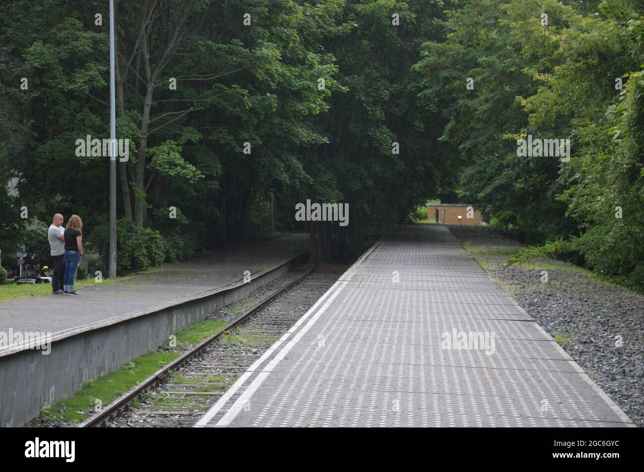 Platform 17 (Gleis17) Holocaust Memorial at Berlin-Grunewald station in ...