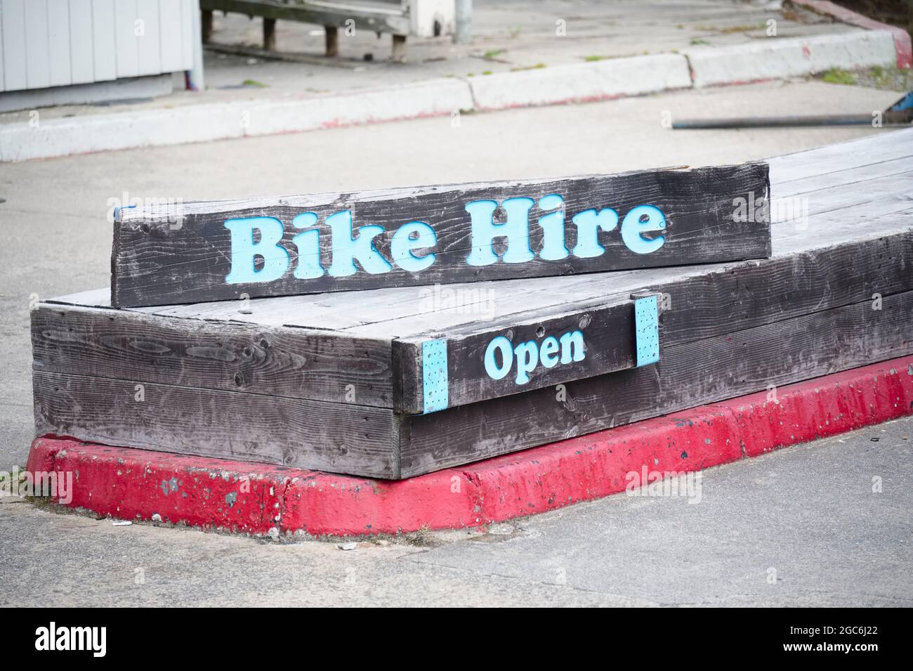 Bike hire sign hi-res stock photography and images - Alamy