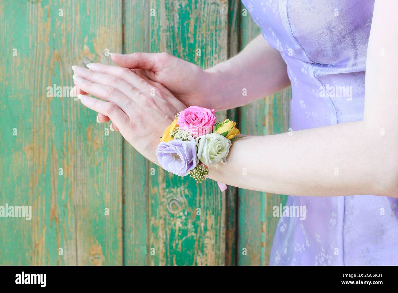 Florist at work: How to make a wrist corsage. Step by step, tutorial ...