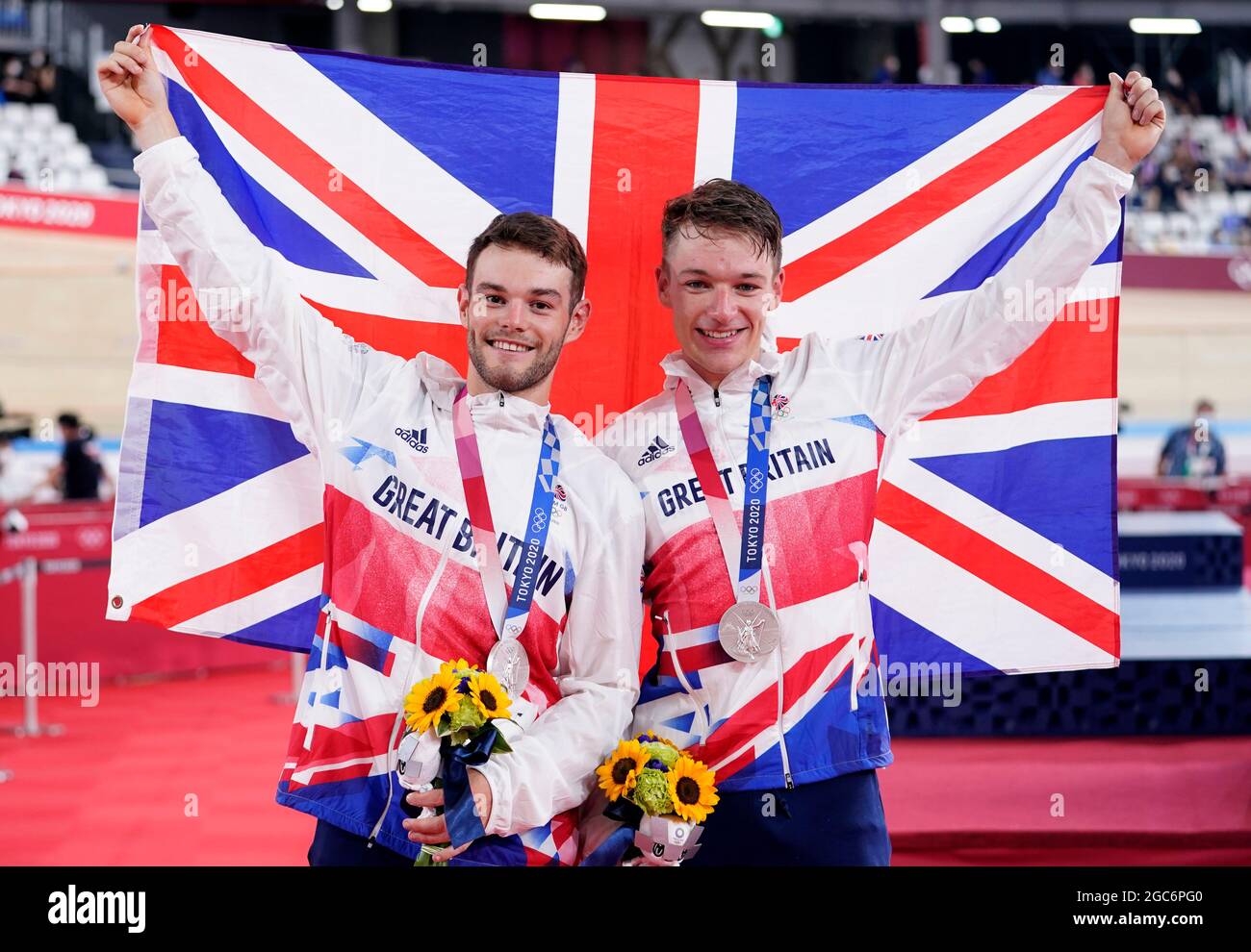 Great Britain's Ethan Hayter (left) and Matt Walls with their silver ...