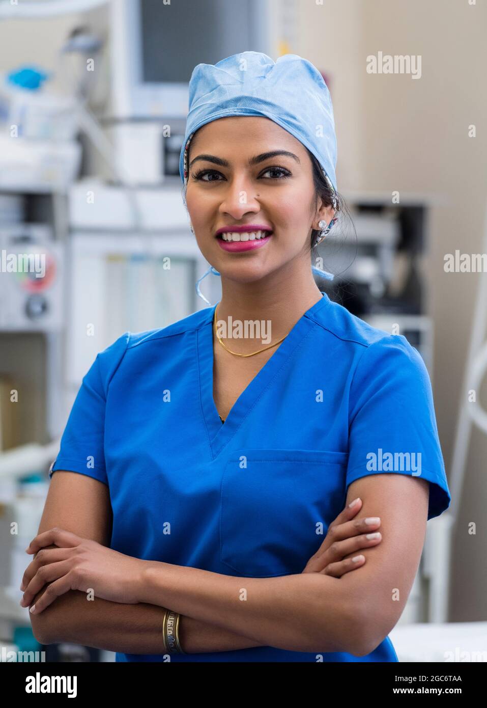 Beautiful asian woman doctor wearing hi-res stock photography and ...