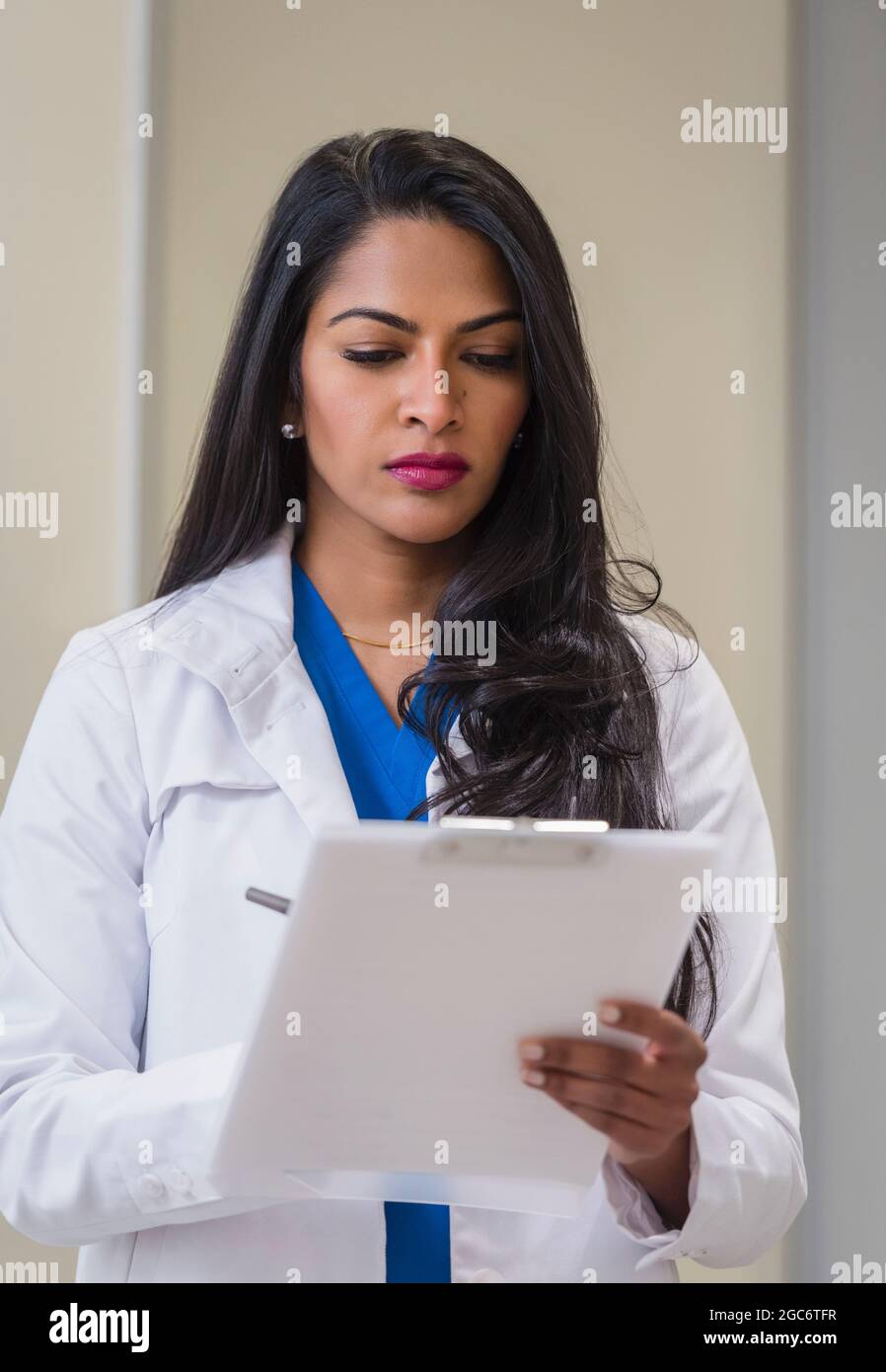 Medical documents hi-res stock photography and images - Alamy